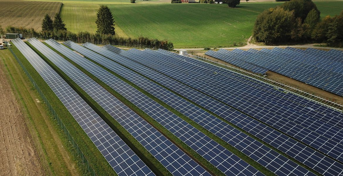 Agrivoltaico: produzione fotovoltaica nelle aziende agricole